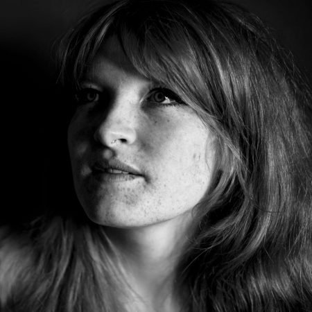 Jennah Barry Returns to Serenade Listeners with "Roller Disco ...