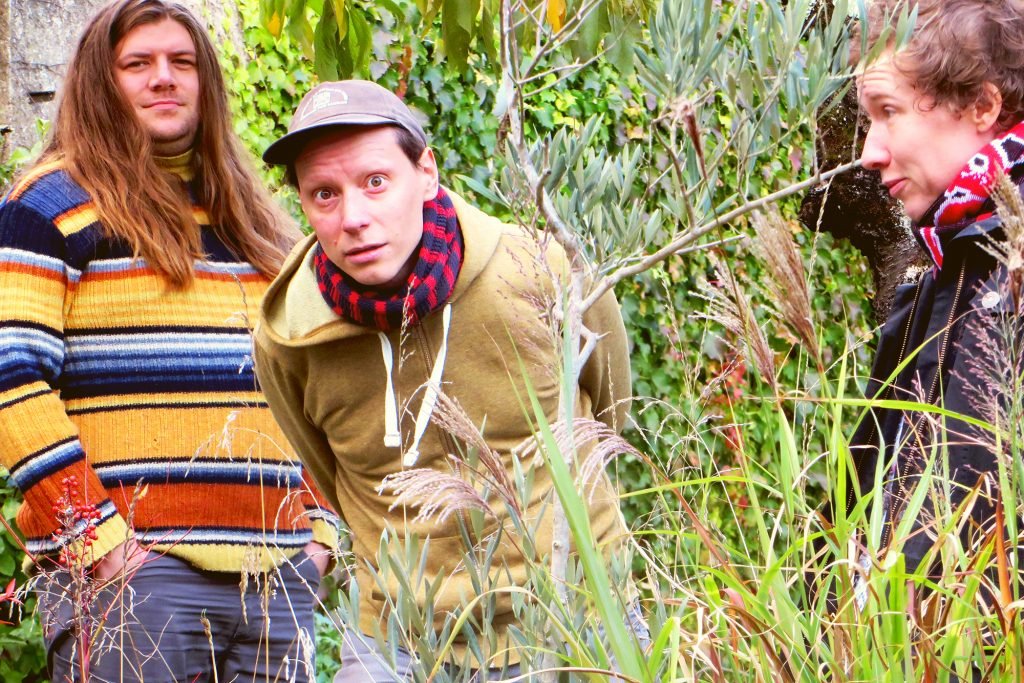 Pyjamarama Encourages "Simple Living" With a New Album Premiere ...