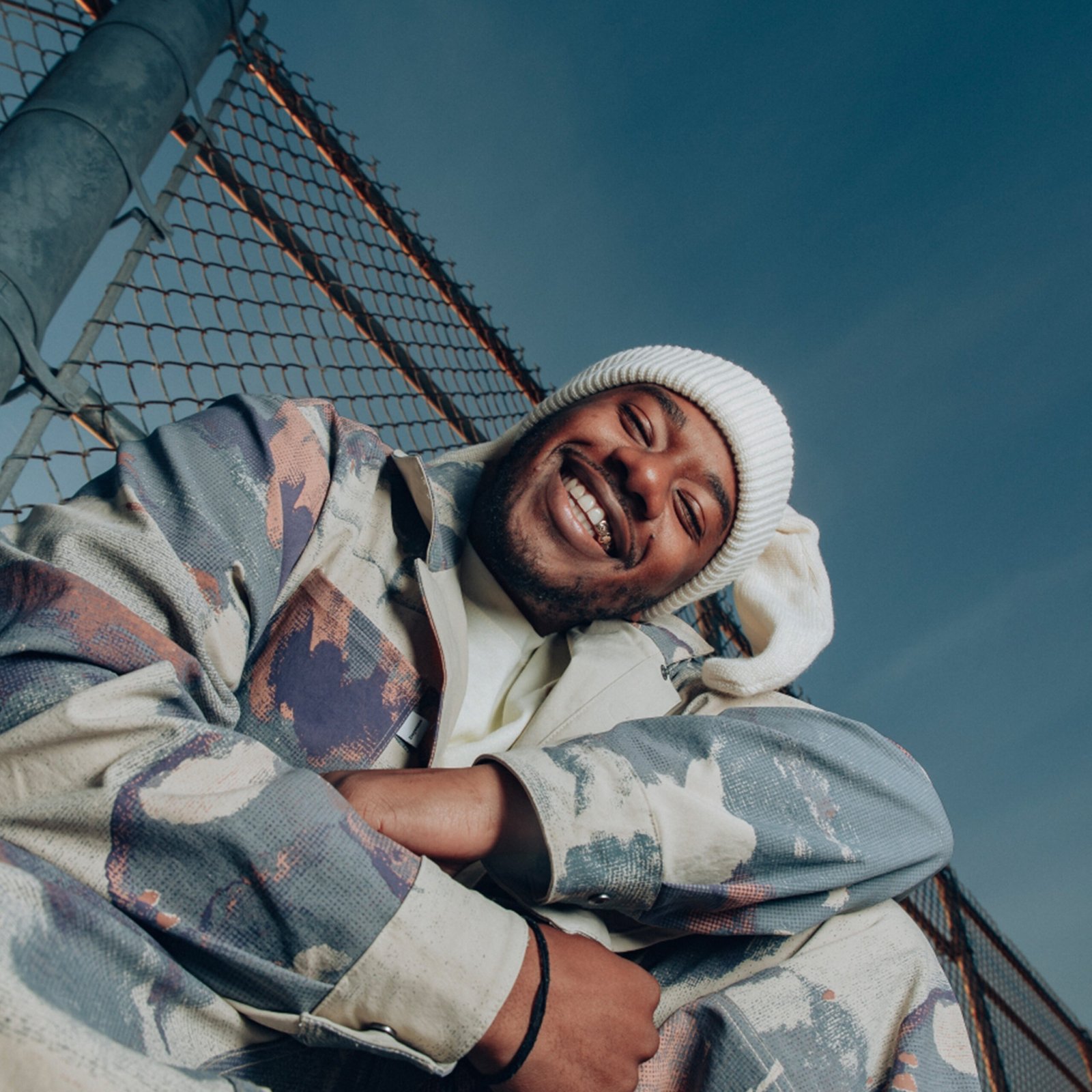 LaRussell - "MOTION" - Everything Is Noise